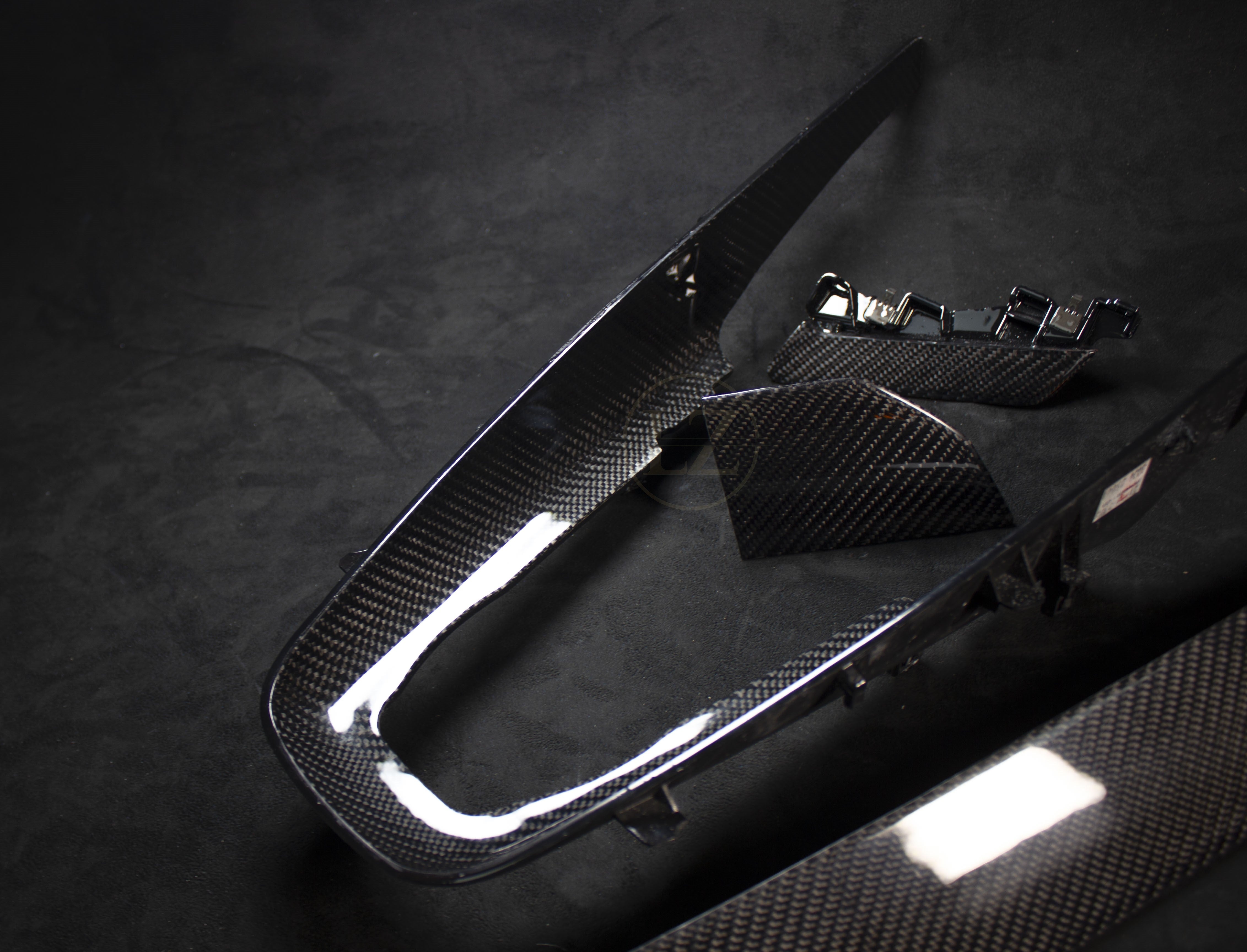 Polestar 2 Interior moldings Carbon – LZ-Customs