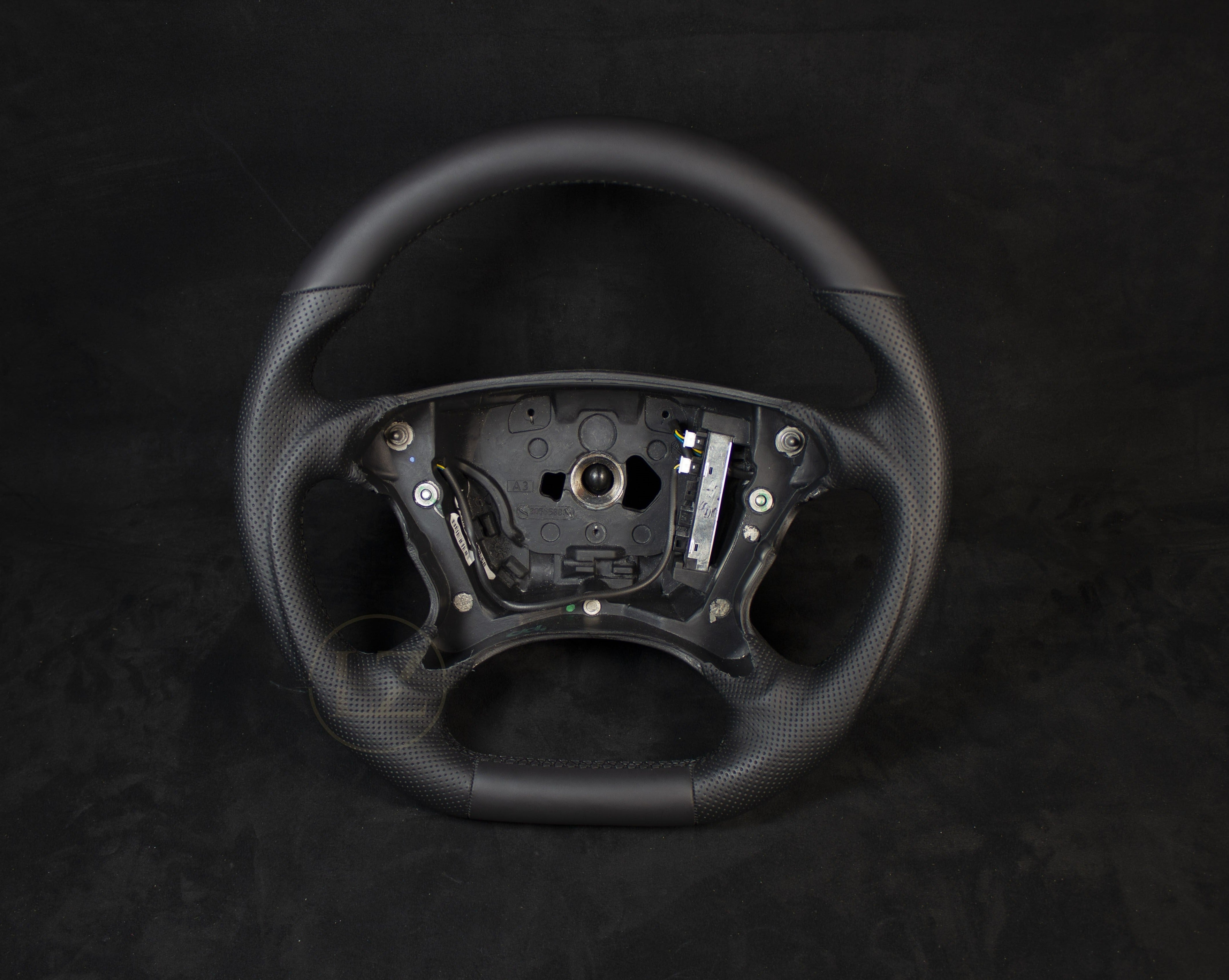 Unique Mercedes-Benz W211 Leather Steering Wheel – Handcrafted Quality