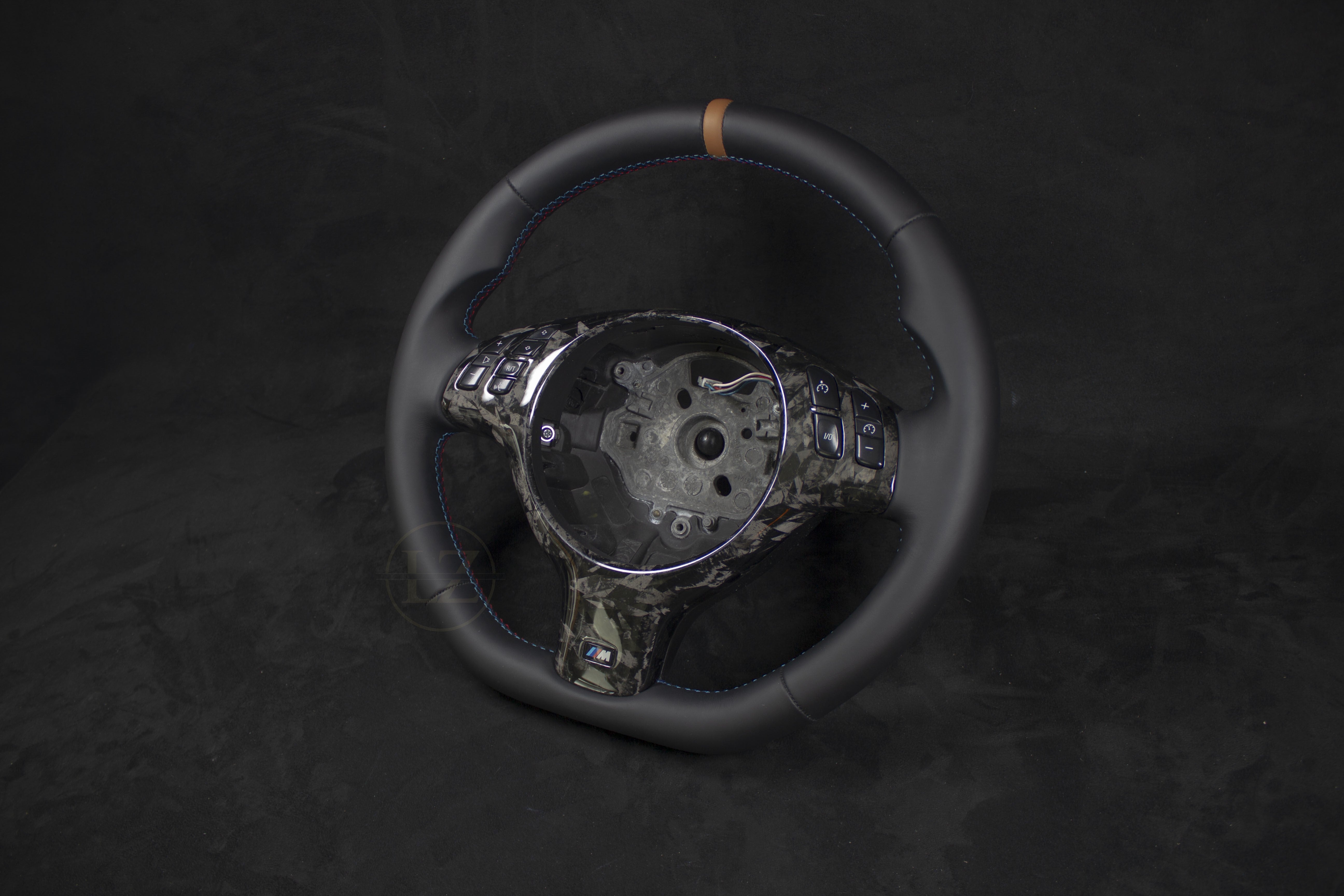 Unikt BMW E46 Skinn Ratt med Håndlaget Kvalitet – LZ-Customs